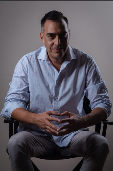 Rumbo a Arizona: El actor y director Ramón Medina inicia un 2026 de ...
